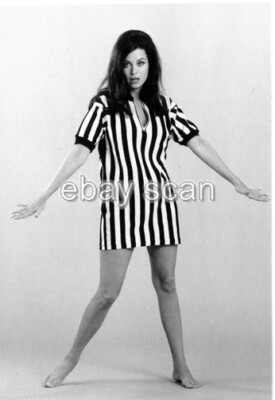 PHYLLIS DAVIS LOVE AMERICAN STYLE LEGGY CHEESECAKE 8X10 PHOTO 43 | eBay