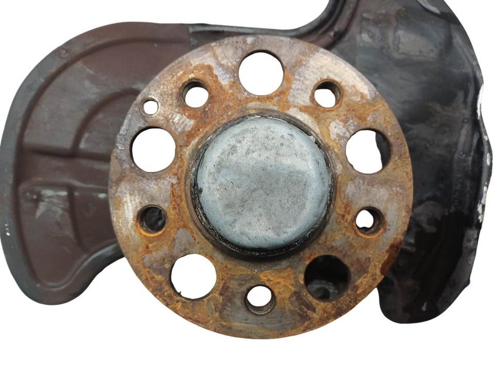 MERCEDES E CLASS Hub Stub Axle Right Front 3.0 Diesel 7 Speed Auto 2011 ...