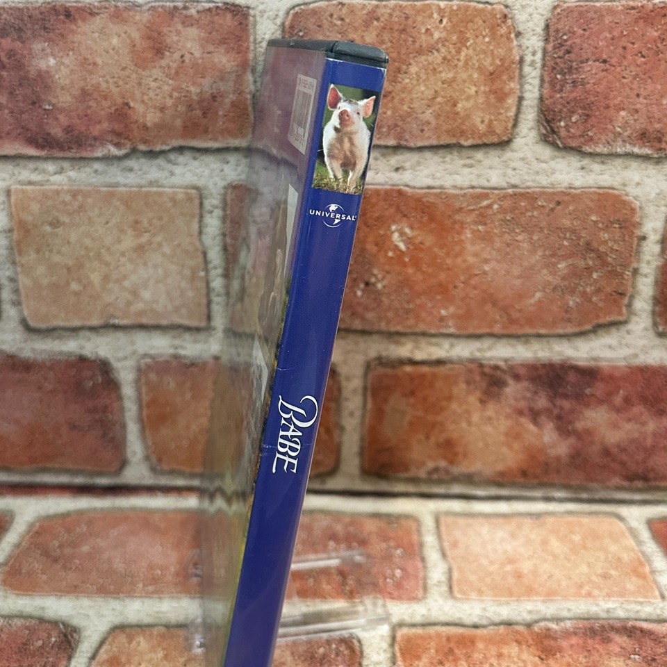 Babe DVD Used Universal Family Movie Talking Pig Farm Animals Classic ...