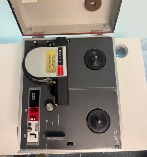 Sony AV-3600 1/2" B&W Reel-to-reel video tape recorder; 7" reel ...