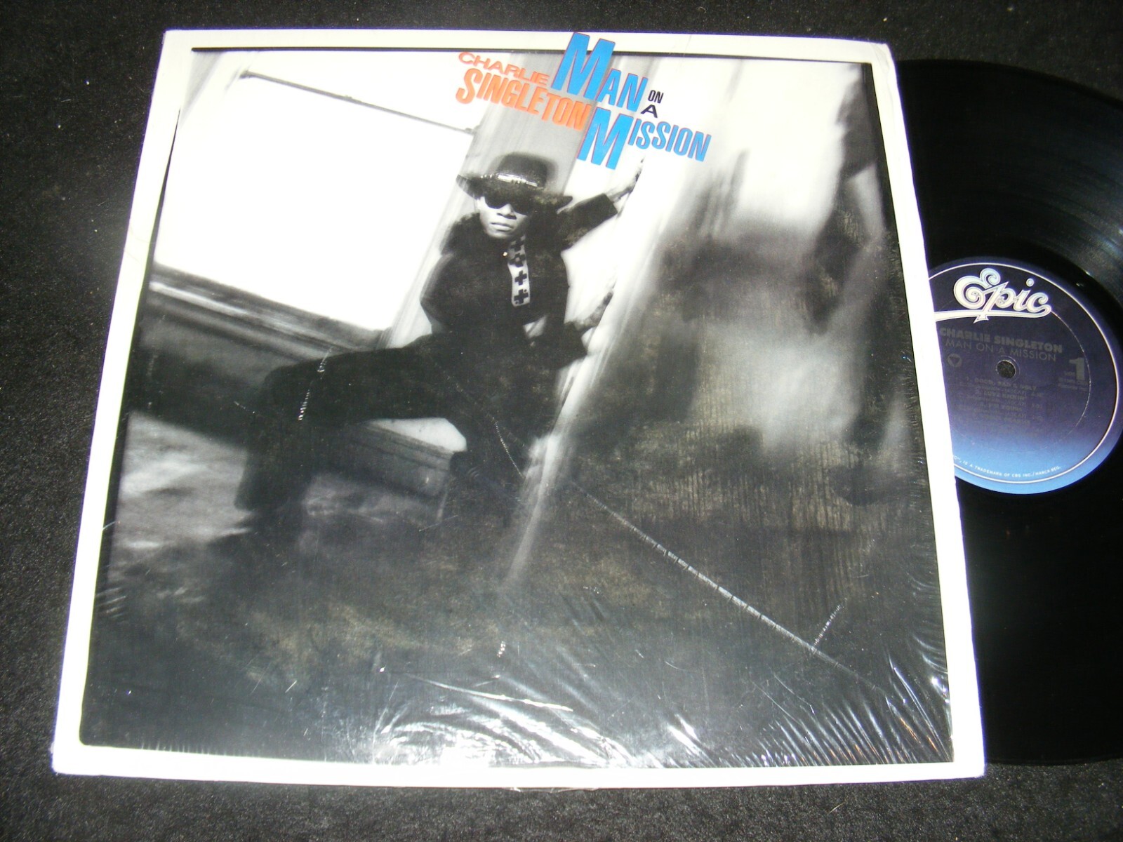 CHARLIE SINGLETON Man On A Mission Lp SOUL R&B Epic 1989 CAMEO Singer ...