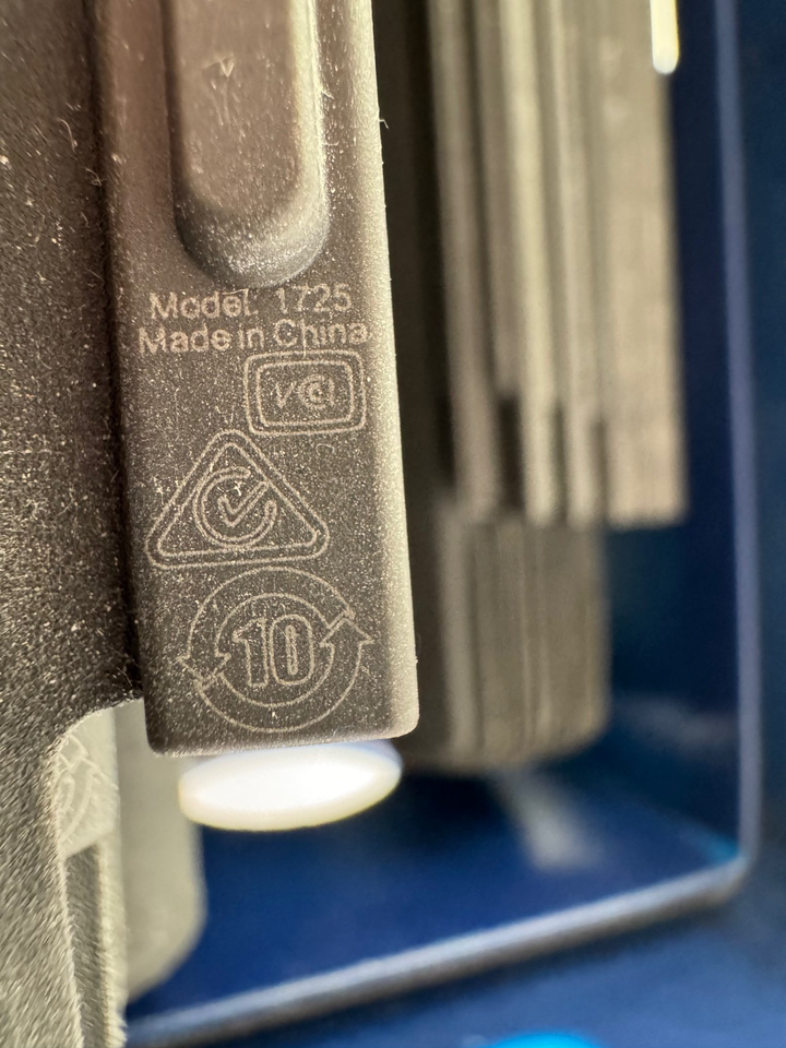 LOT OF 91 MICROSOFT SURFACE KEYBOARDS MODEL 1725 - Black - *Tested ...