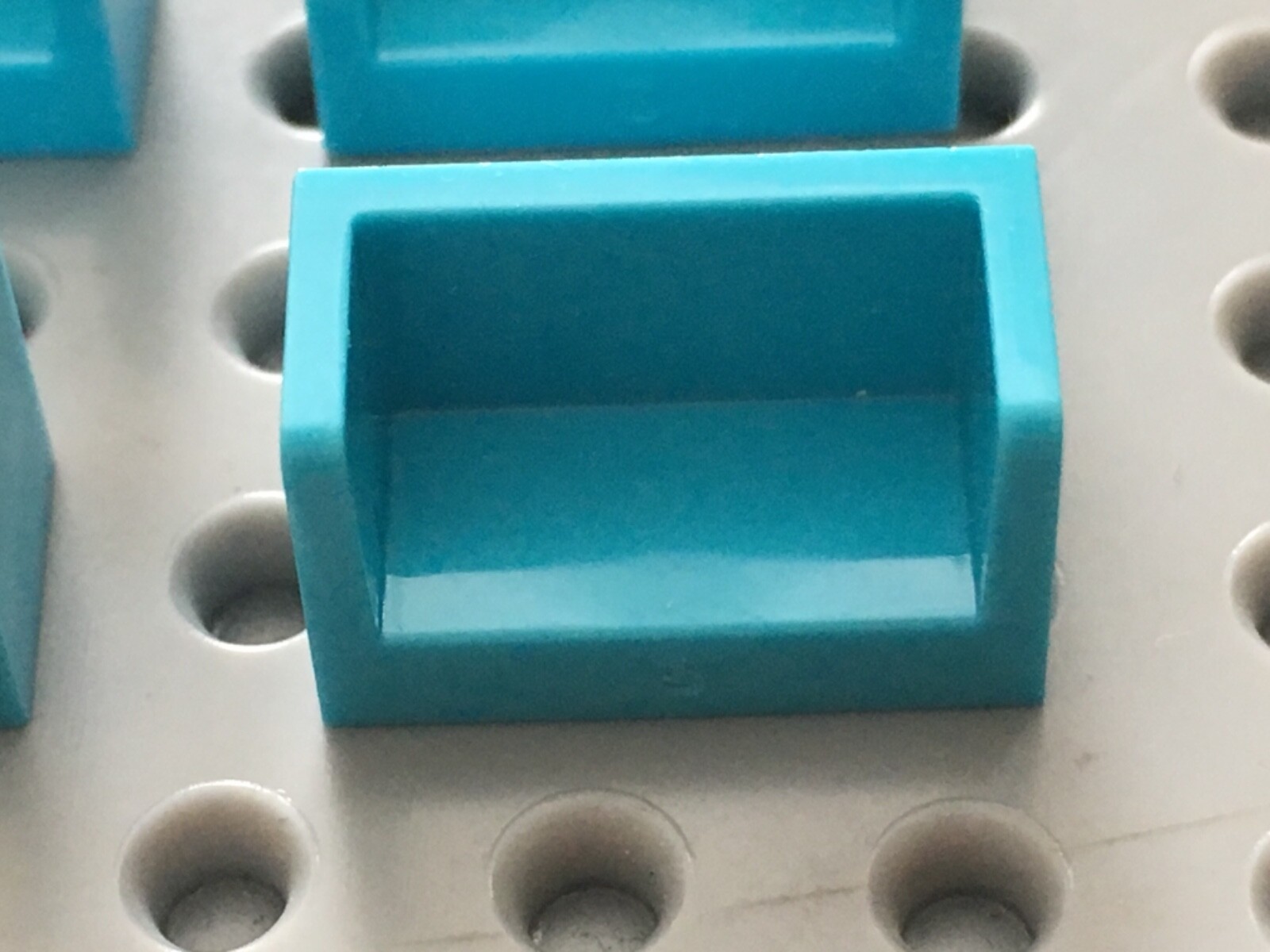 LEGO PANEL 1x2x1 MEDIUM AZURE PACK OF 4 / PN 23969 MARVEL SUPER HEROES ...