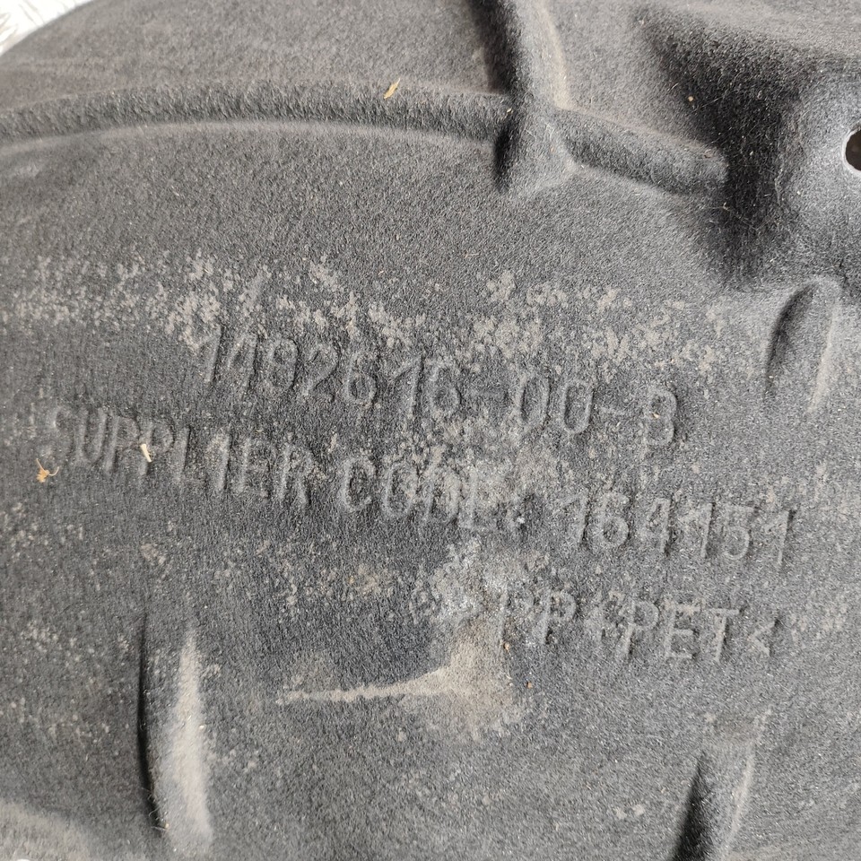 TESLA MODEL Y Radkastenverkleidung hinten rechts 1492616-00-B Strom ...