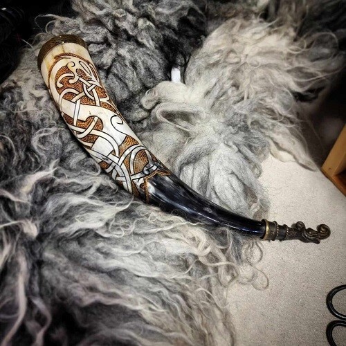 Real Drinking Horns with Urnes Knotwork Horse Carving – Brass Rim & Tip ...