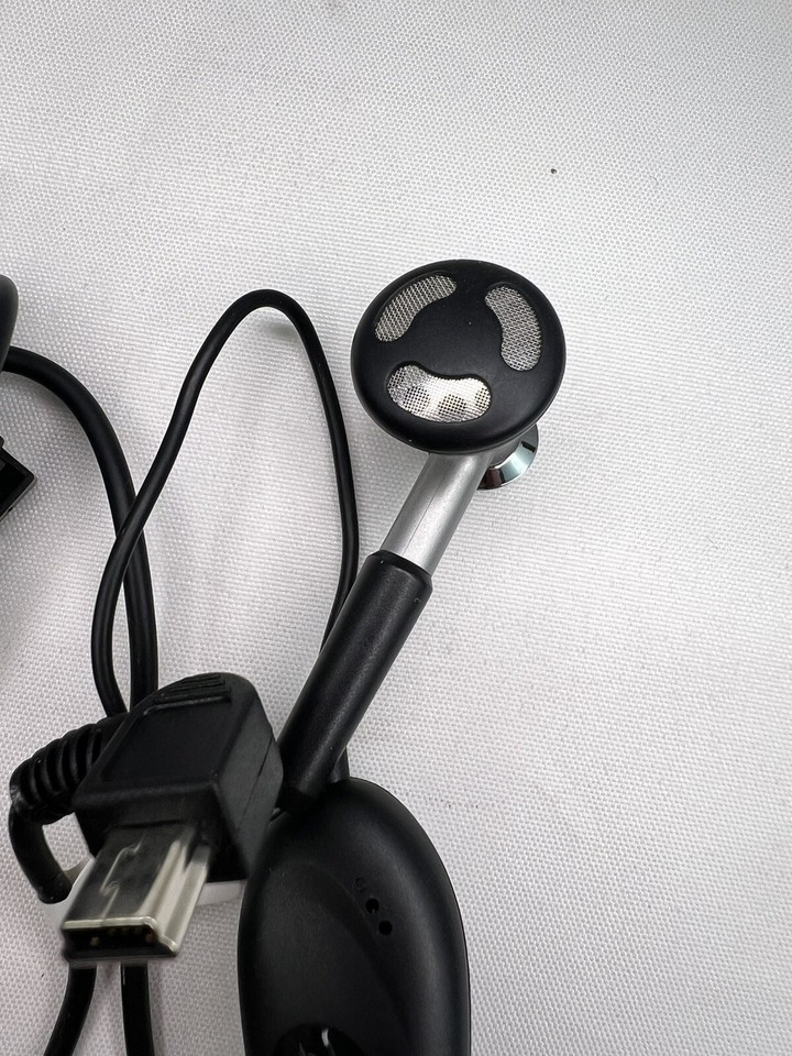 NEW OEM Motorola SYN0896 Earbud Hands-Free Headset with Send/End Button ...