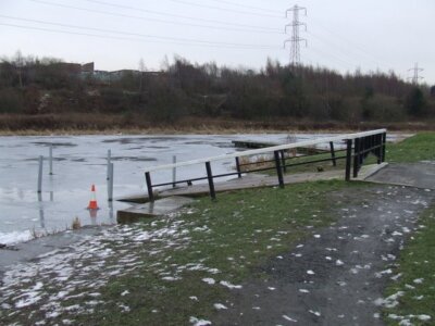 Photo 6x4 Firhill basin Glasgow A boat slip at the basin on the Glasgow ...