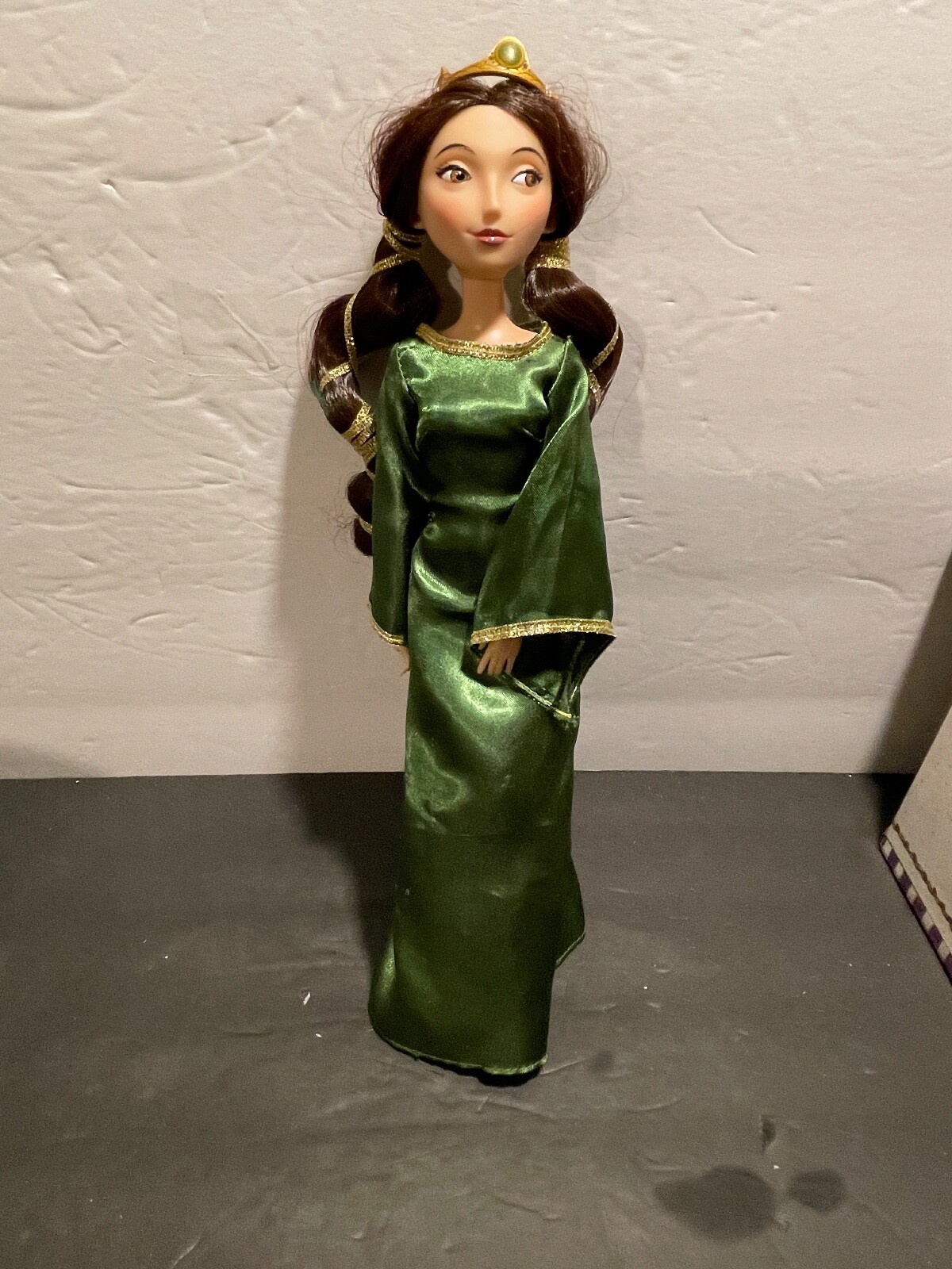 Brave Queen Elinor Concept Art