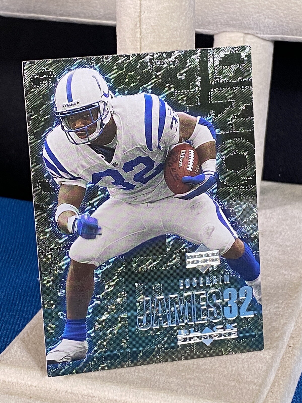 2000 Upper Deck Black Diamond Edgerrin James Football Card #47 NM-MT+ ...