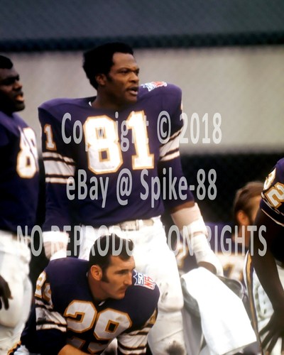 CARL ELLER & KARL KASSULKE MINNESOTA VIKINGS ON SIDELINES 1969 | eBay