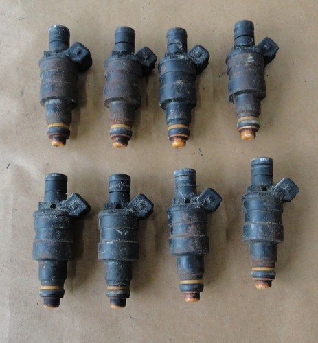 85-88 305 TPI Fuel Injectors 5 235 047 Set of 8 CORES FOR PARTS 05784 ...