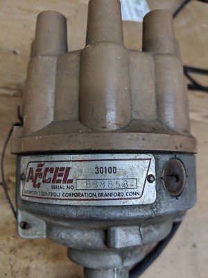 VINTAGE ACCEL 30100 CHEVY DUAL POINT DISTRIBUTOR - USED - GOOD ...