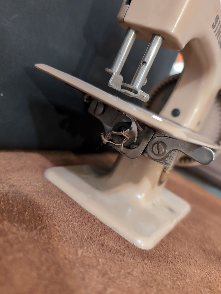 Vintage Singer Mini Sewing Machine Hand Crank Miniature Vintage | eBay