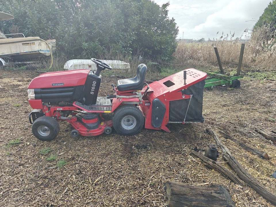 Mountfield S1600 Ride On Petrol Lawnmower with Grass Box | eBay