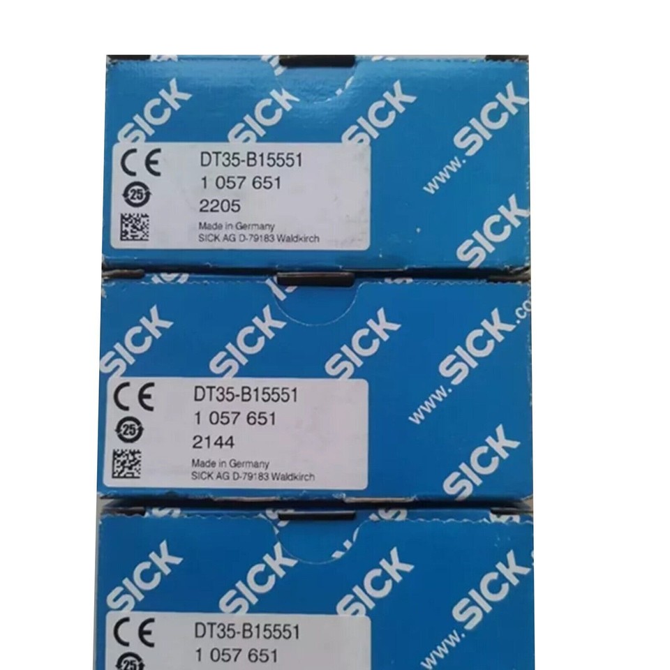 NEW Sick DT35-B15551 1057651 DT35B15551 Laser Ranging Photoelectric ...
