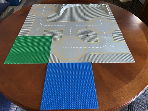 LEGO Classic Space Baseplate 2 Space Crater Plates 6 Landing Pads + 2 ...