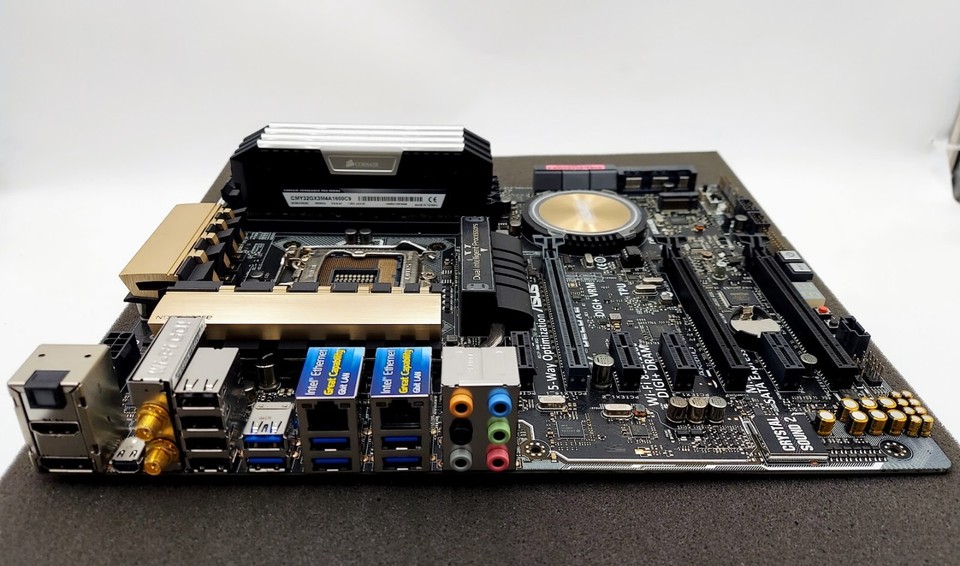 ASUS Z97-DELUXE MOTHERBOARD w/ 4x Corsair Vengeance Pro 32GB 4x 8GB ...