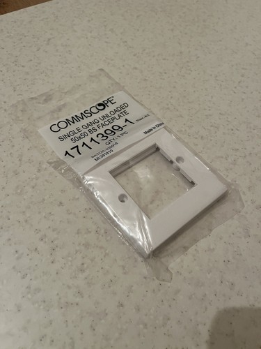 Commscope 50x50 1711399-1 Single Gang Unloaded BS Socket Faceplate New ...