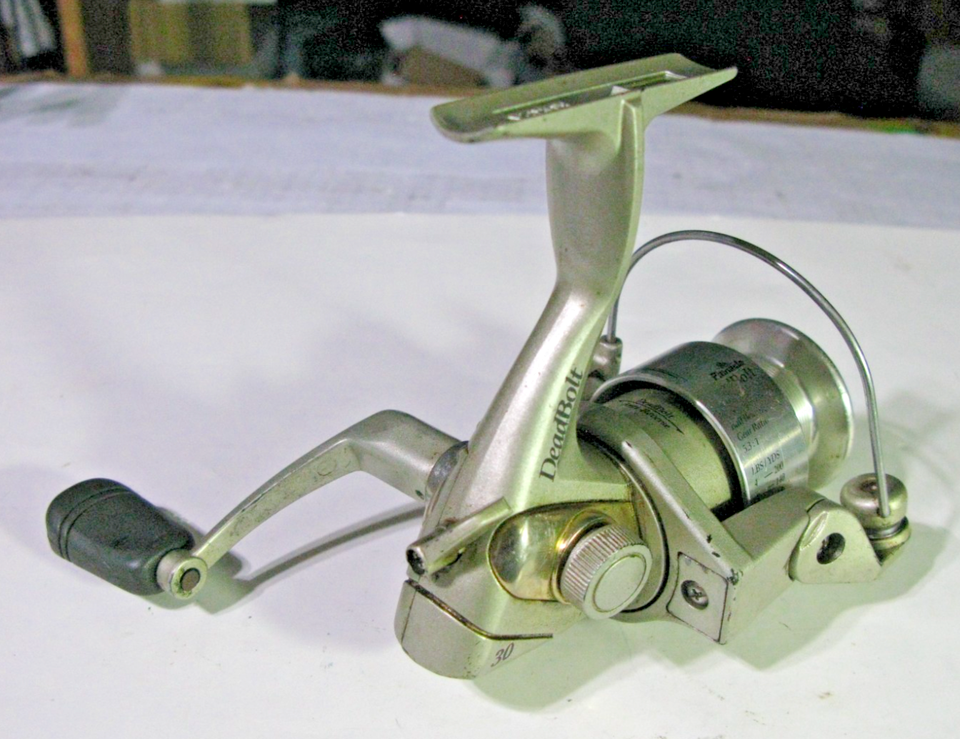 Pinnacle Dead Bolt 30 Spinning Reel, R/L, 3 BB's, 140yds/6lb, 5.3:1, Ft ...
