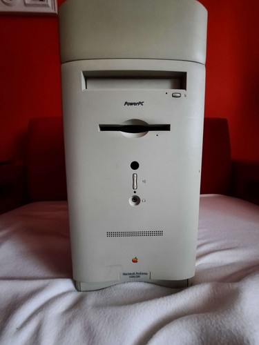 Apple Performa 6400/200 1996 Power Macintosh M3548 + Original Mouse and ...