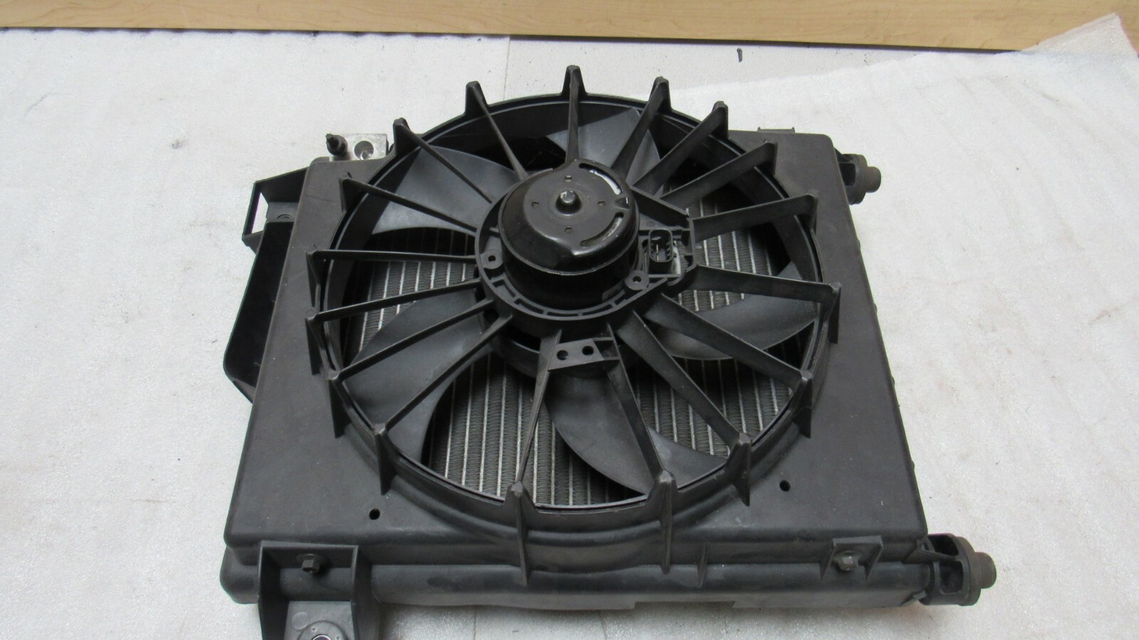 2004-2009 DODGE RAM 1500 RADIATOR + COOLING FAN OEM ORIGINAL A-9572 | eBay