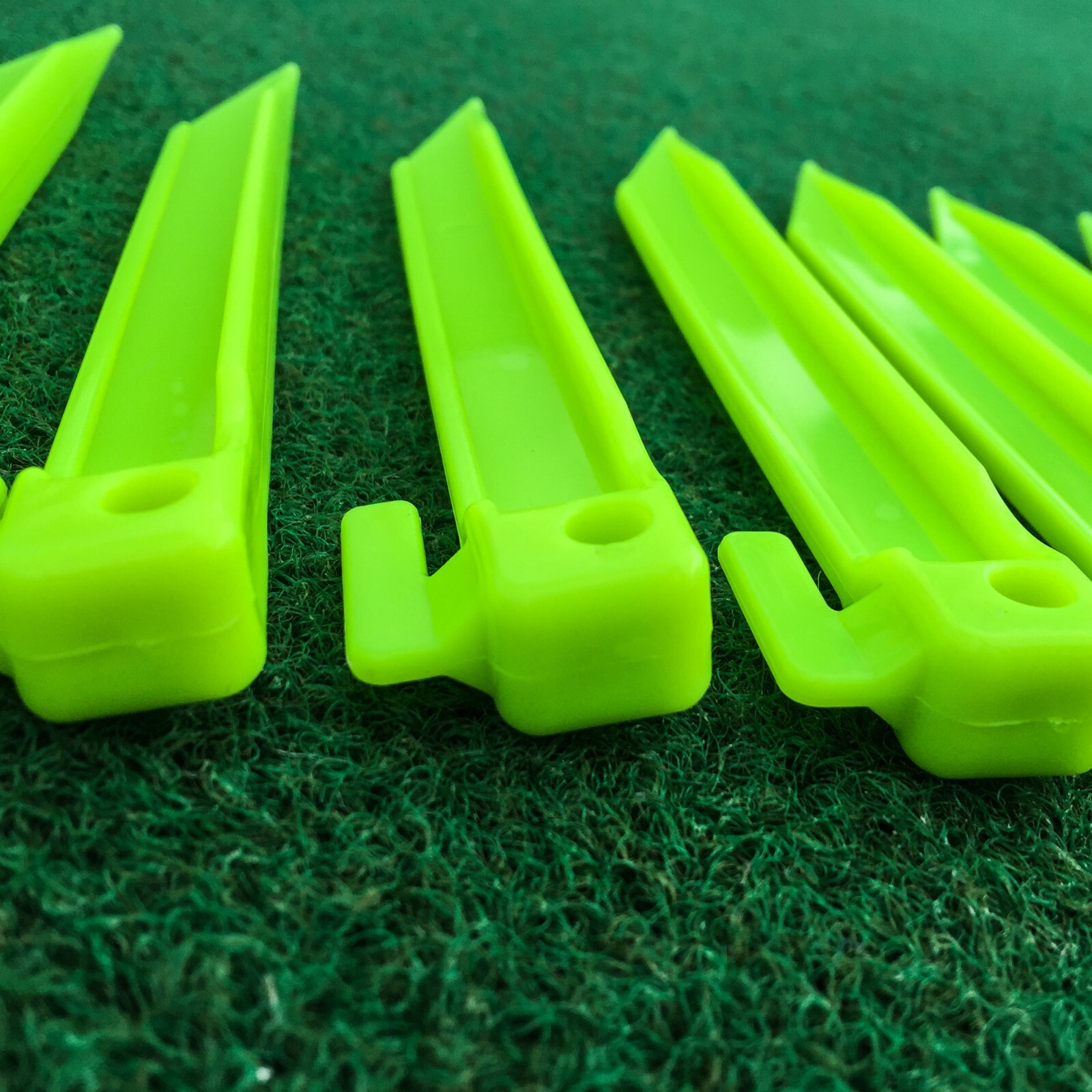 Football Goal Net Pegs - Plastic Pegs - Steel Football Goal Pegs [20qty ...