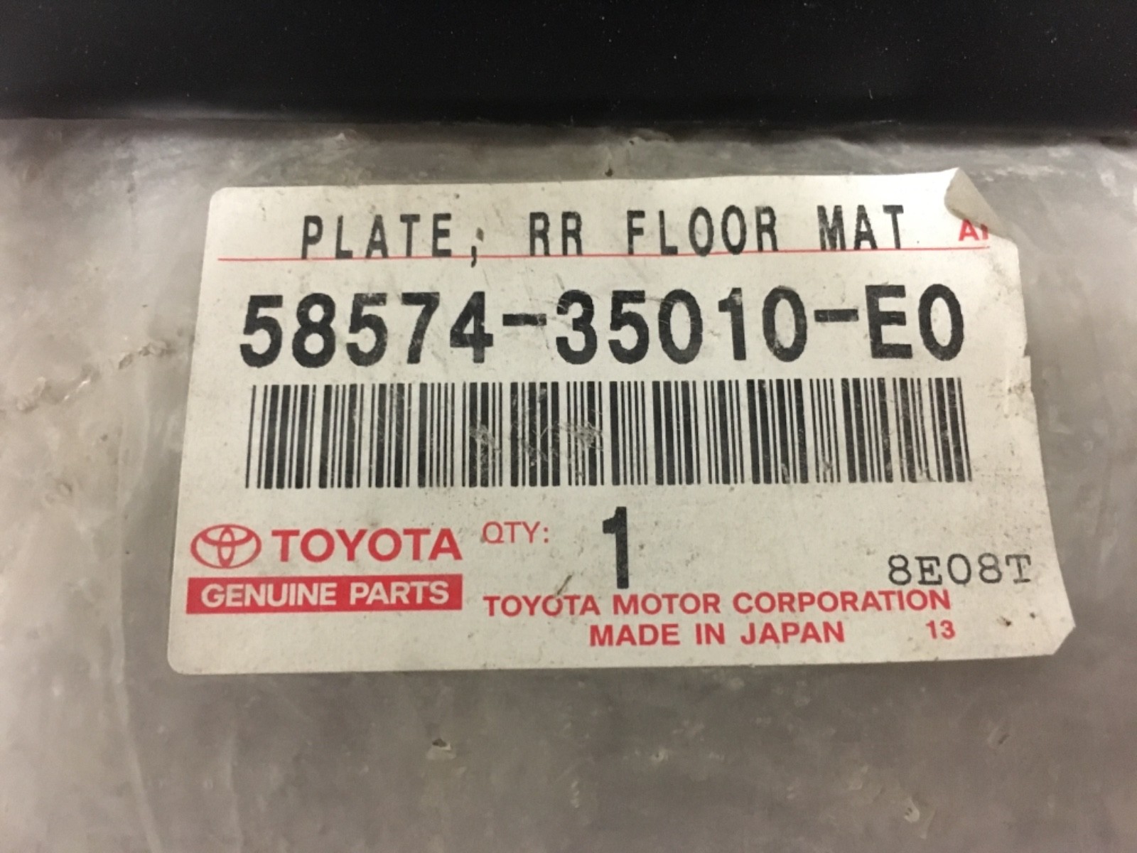 Toyota 58574-35010-E0 right rear floor mat plate | eBay