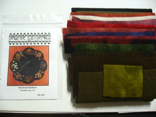 Primitive Gatherings Geranium Basket Table Mat Lisa Bongean Floral Wool ...