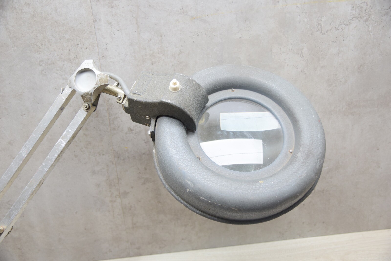 Vintage Jewellers Magnaiffication Lamp Bench Mounted Aluminium Frame ...