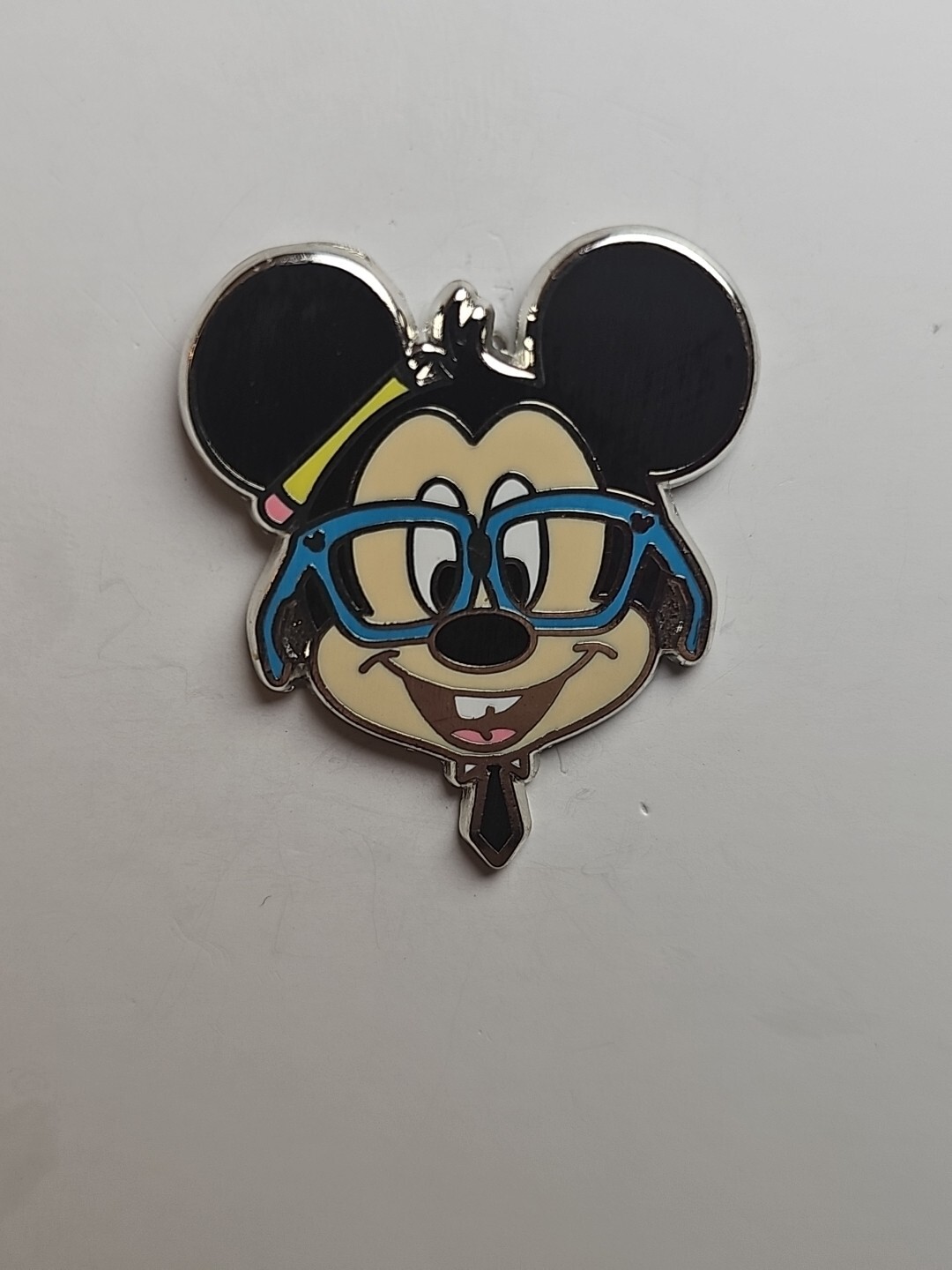 Disney Trading Pin - Mickey with Glasses - Nerds Rock - Head Collection ...