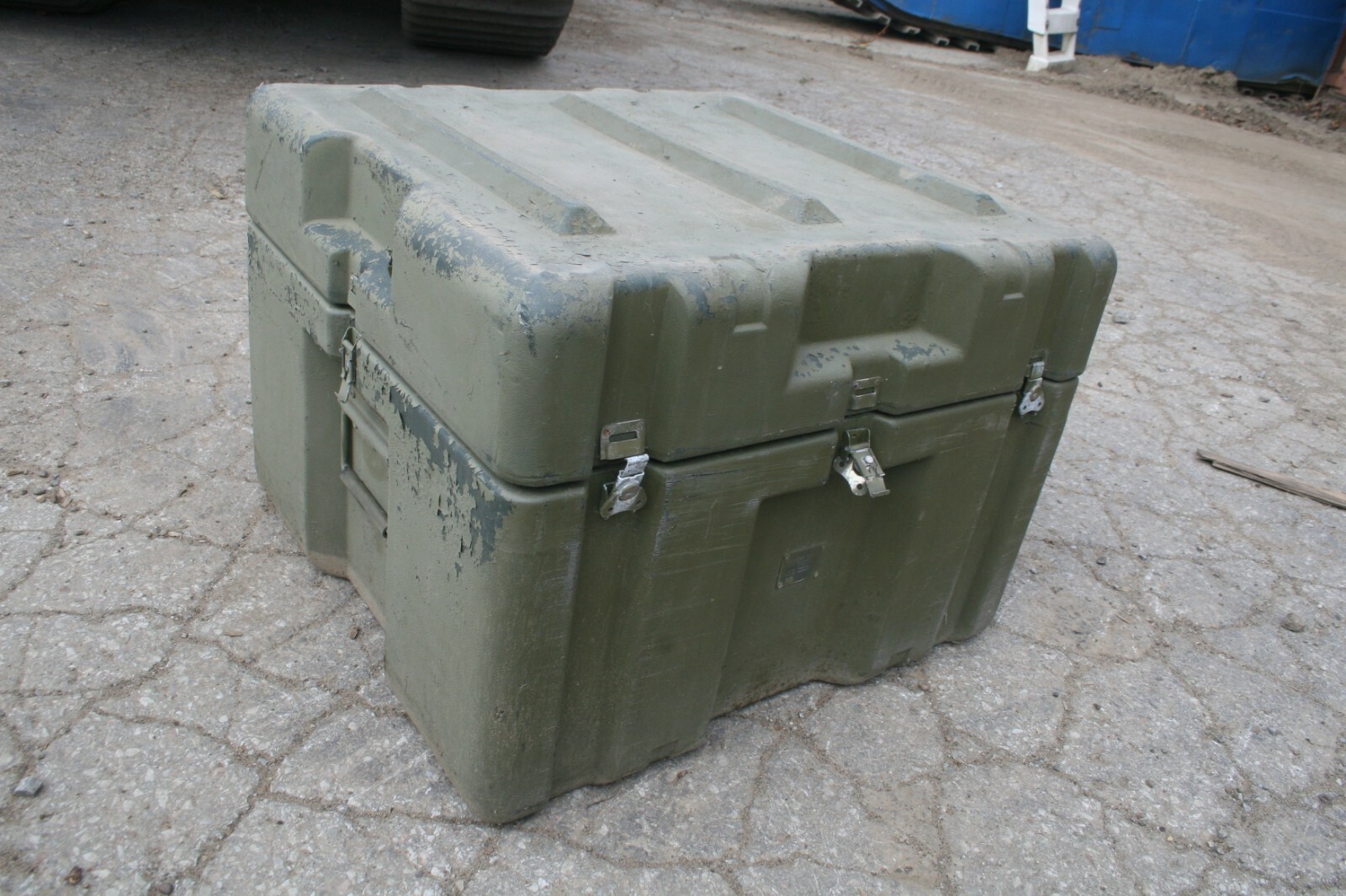26" x 24" x 18" Military Heavy Duty Stackable Storage Case | eBay