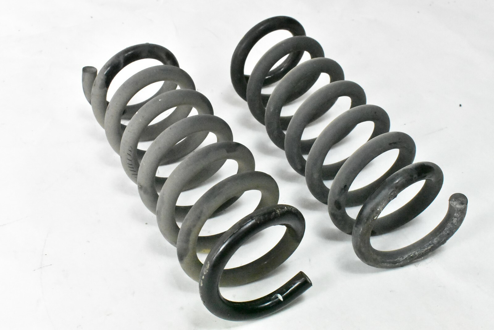 08-14 W204 MERCEDES C250 C300 C350 REAR LEFT AND RIGHT COIL SPRING PAIR ...