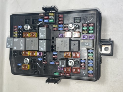 GM OEM 19-22 Sierra 1500 Electrical Fuse Relay-Fuse Relay Box 86771158 ...