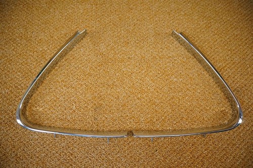 NOS 69 70 Ford Mustang Fastback LH RH Quarter Panel Window Trim ...