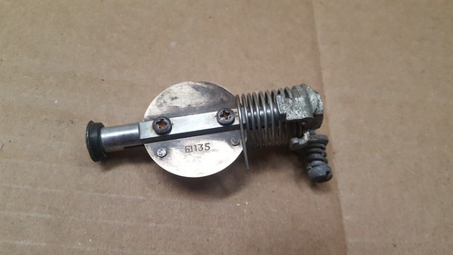 1978 1979 Yamaha XS1100 OUTER RIGHT carburetor # 4 throttle shaft flap ...