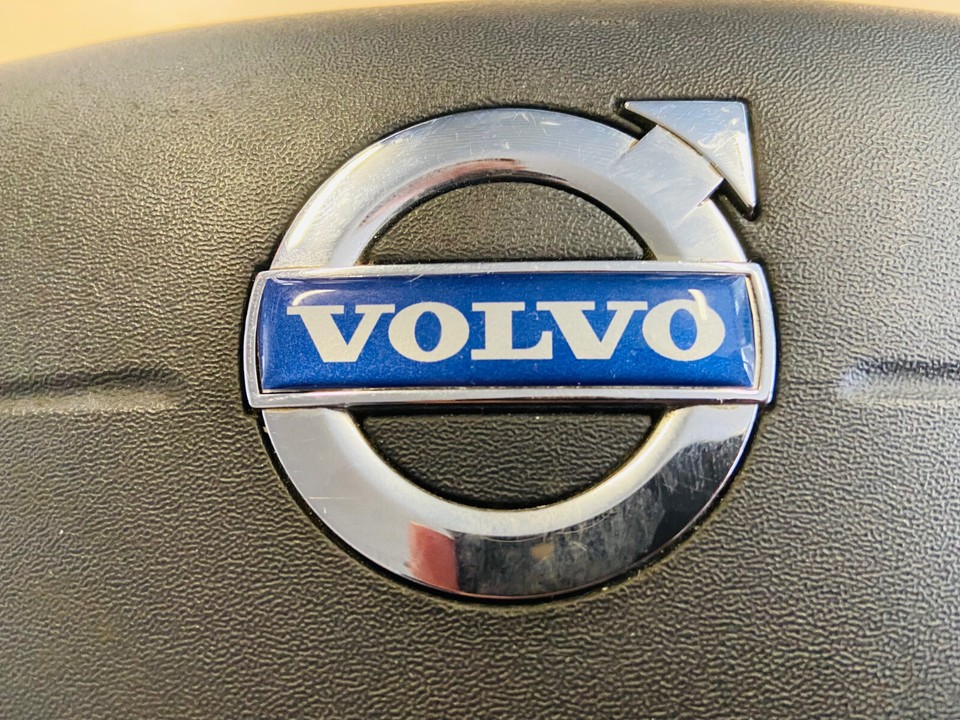 VOLVO XC60 Steering Wheel Airbag Emblem Badge Sticker Logo 46mm X 10mm ...