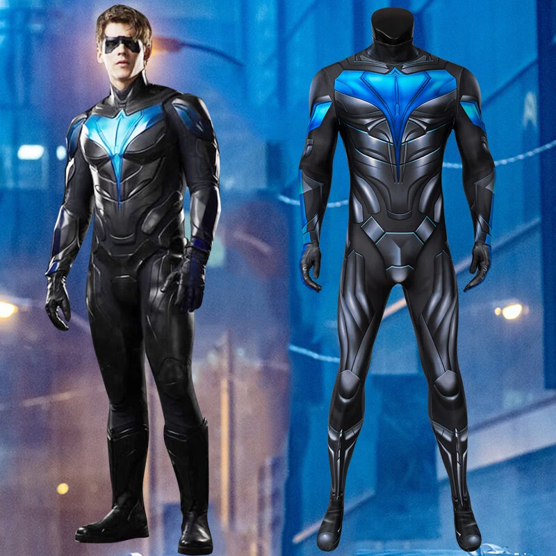 Red Nightwing Cosplay