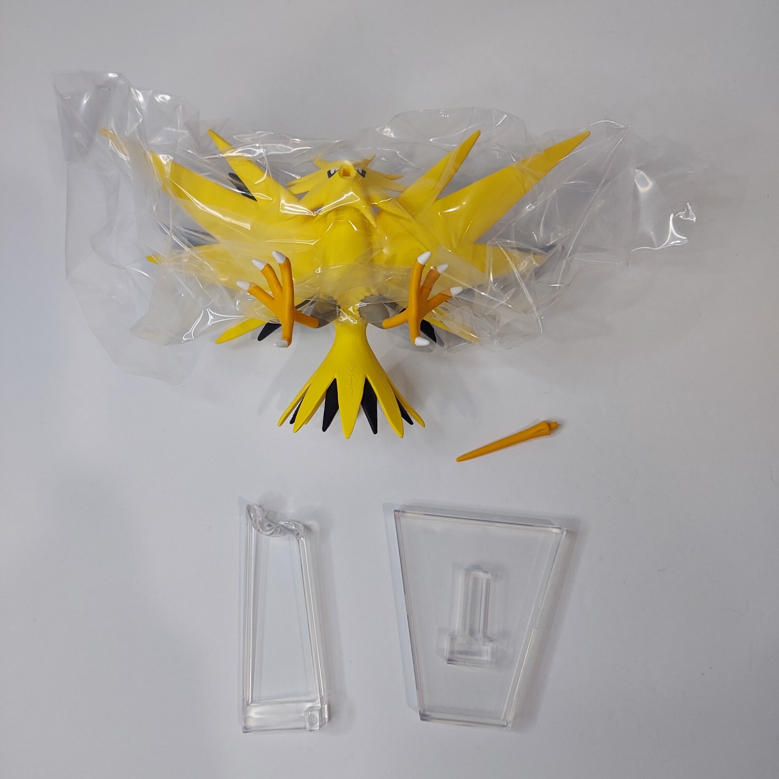 New Pokemon Scale World 5.5" 1:20 Scale Zapdos Thunder Mini Figure ...