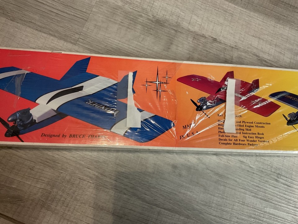 SIG Wonder, Flying Wing type, R/C airplane Kit, NIB!! Still Factory ...