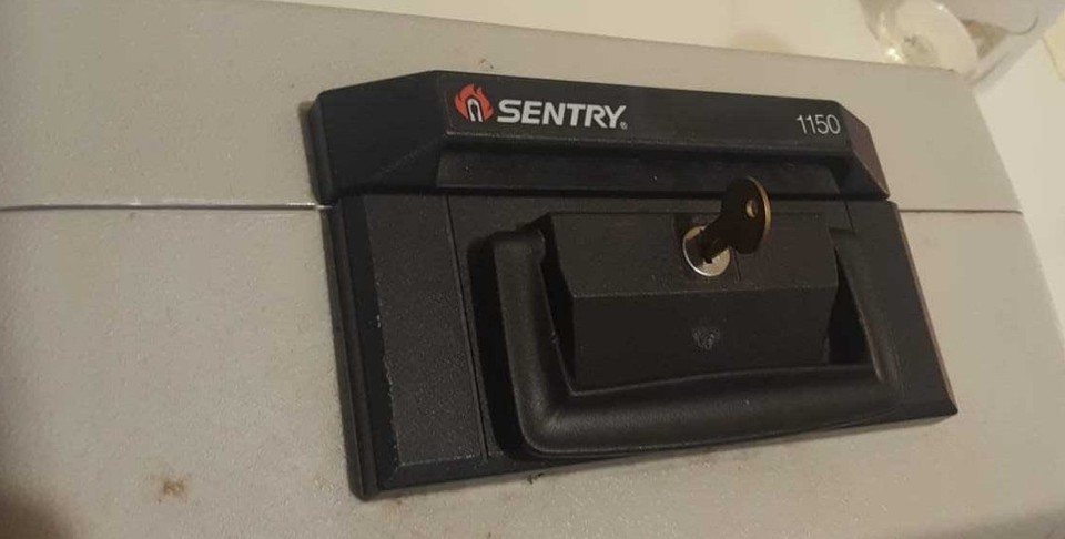 2-Keys ONLY FOR Sentry Safe Box 1150 Chests Letters A-B-C-G-H-I-J-K-L-M ...