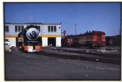 A06 Original 35mm Slide 4449 SP Southern Pacific Daylight Engine House ...