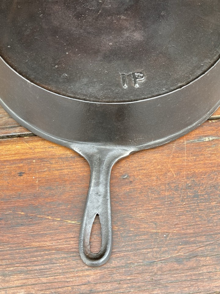 Raised Number #12 Cast Iron Skillet with Raised Initial Makers Marks | eBay