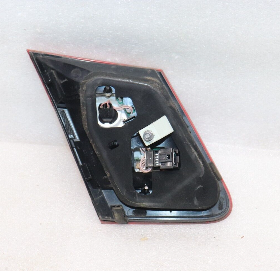 2010-2013 Mercedes W212 E400 E250 E550 Inner Tail Light Lamp Rear Right ...