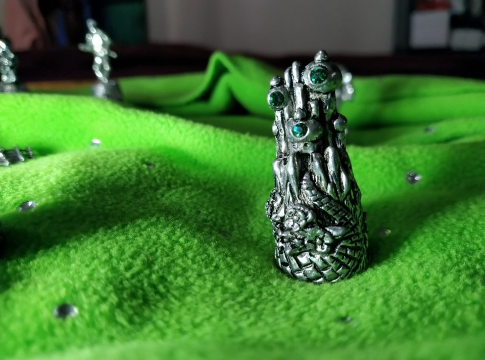 WIZARD OF OZ PEWTER (12) THIMBLES DOROTHY GLINDA TOTO WITCH RARE ...