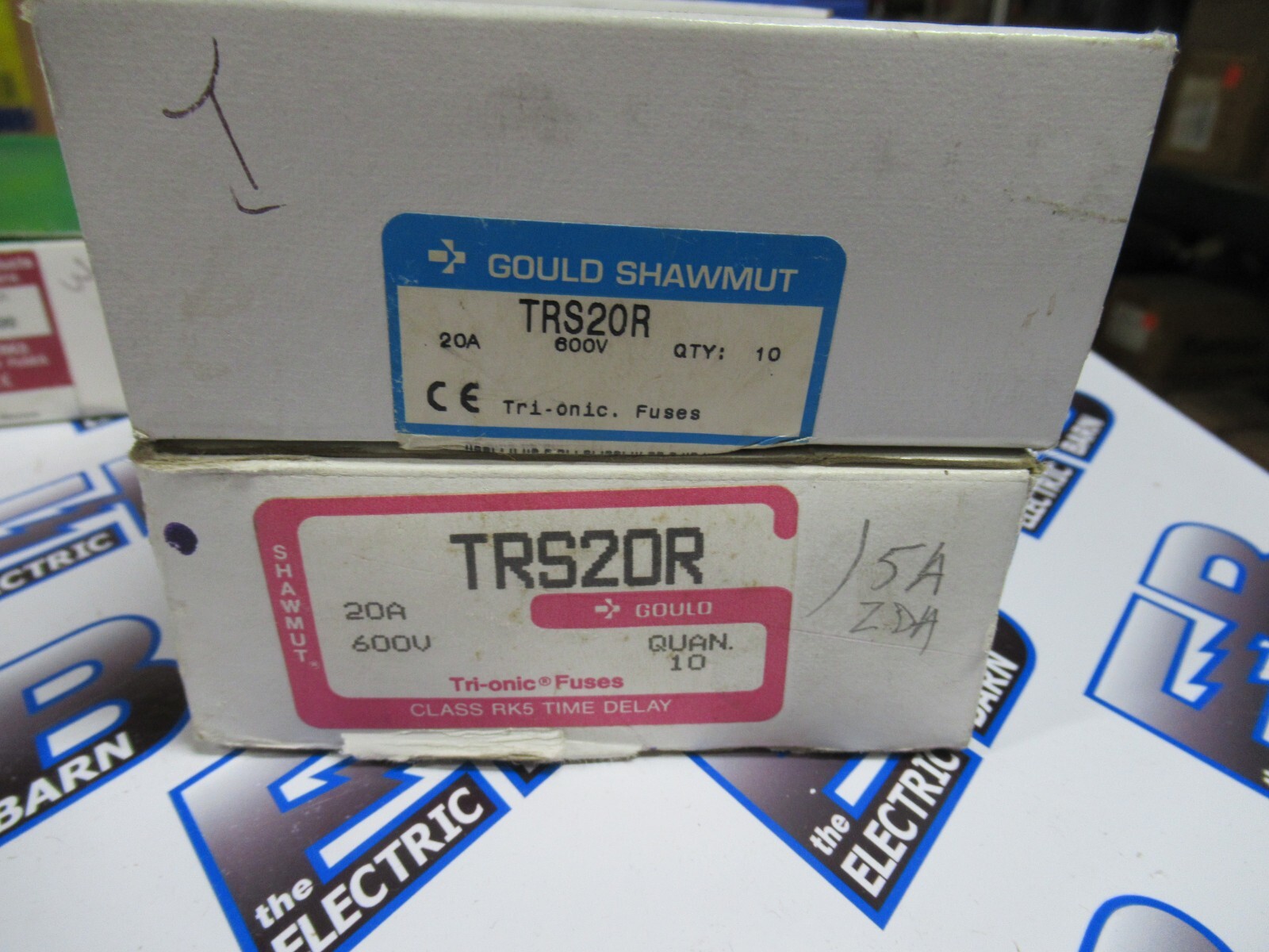 Shawmut TRS20R, (10) 20 Amp, 600 Volt, Time Delay, Class RK5 Fuses ...