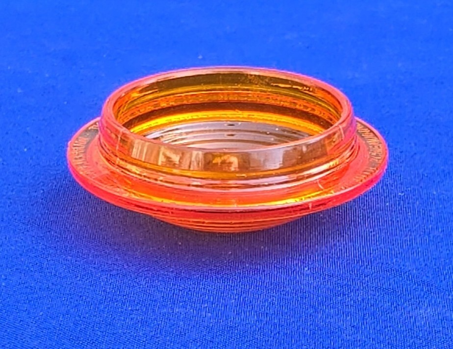 Betts Co. B61- B51-L SAE P. C. P2-73 AMBER Lens 3" Truck, Trailer ...