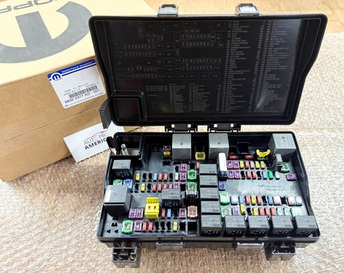 TIPM FUSE BOX for 2015-2018 DODGE RAM 2500 / 3500 OEM GENUINE MOPAR ...