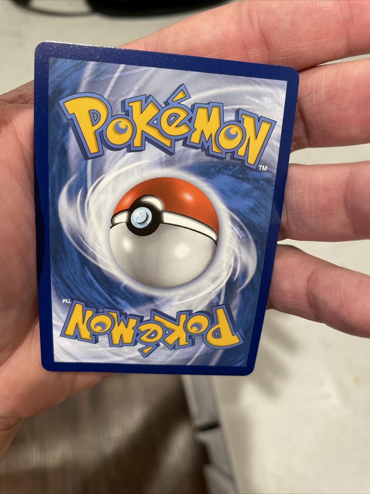 Bea Full Art Trainer Ultra Rare 180/185 Vivid Voltage Pokemon TCG NM | eBay