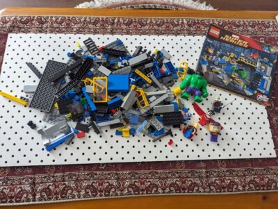 76018 LEGO Marvel Super Heroes: Avengers: Hulk Lab Smash (Read ...