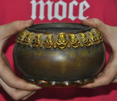 4.4" “宣德年制” Chinese Buddhism temple bronze gilt Pray Incense burner ...
